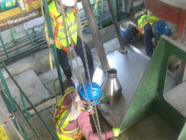 Solution Preparation Tanks – Gas Fumes Extraction System – Paralos Tech SA